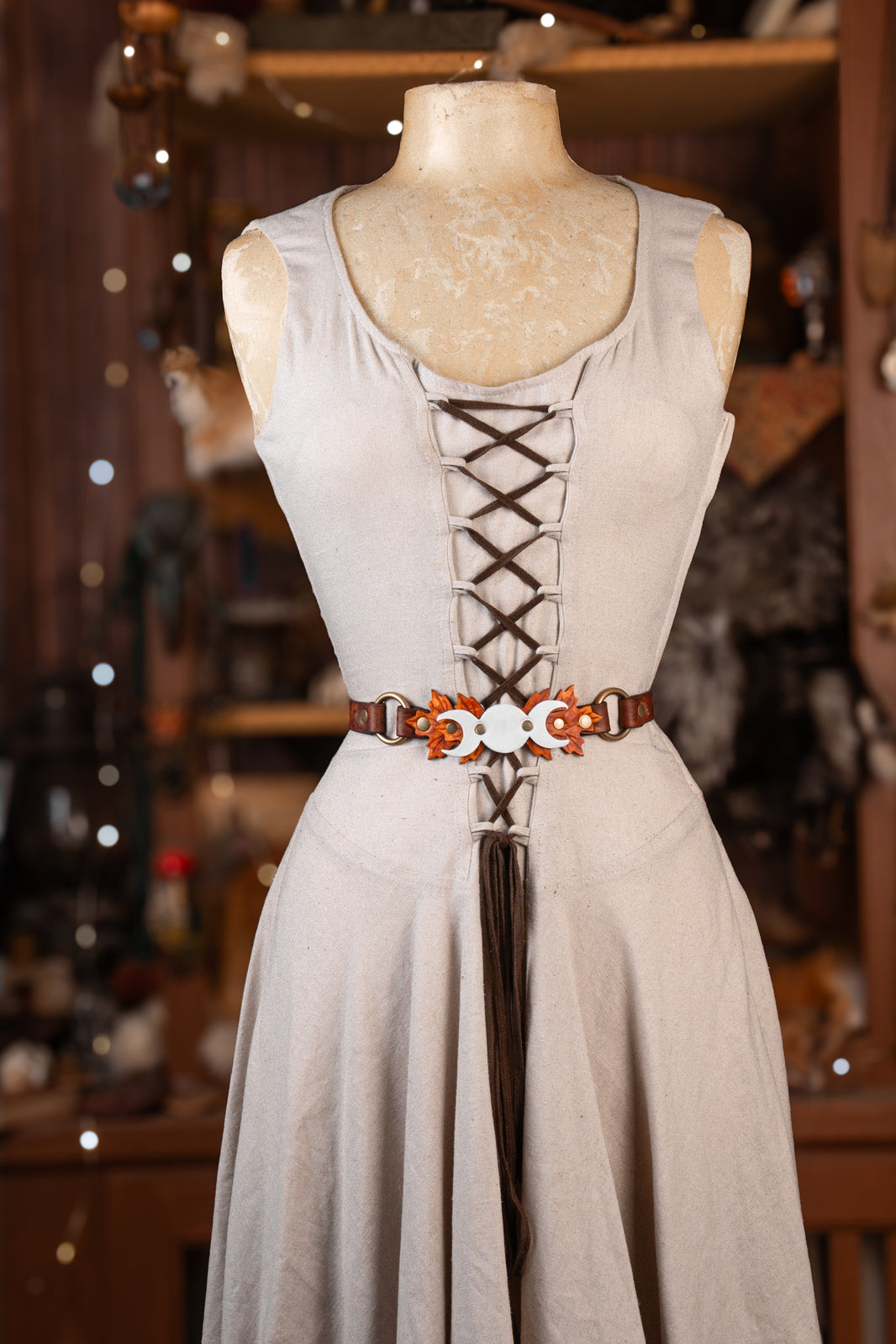 Belts, Corsets and Cinchers – Foxes and Ravens