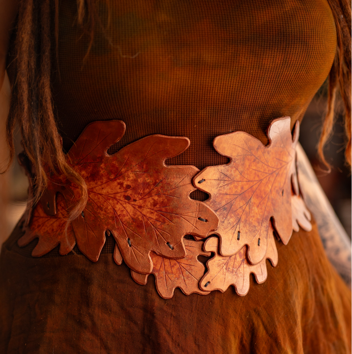 Maple Leaf Corset - Handmade fantasy Leather wear – Foxes and Ravens