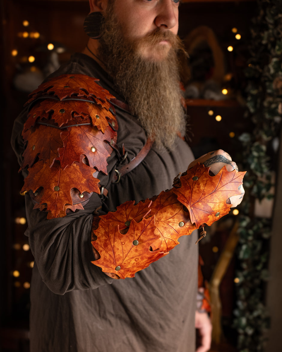 Leaf Armour – Foxes and Ravens