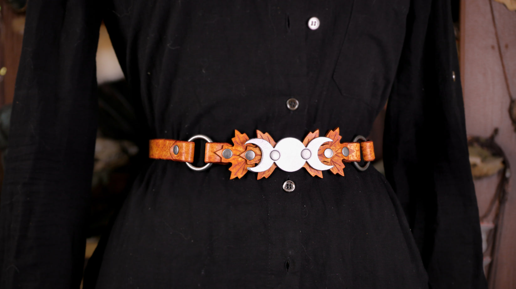 Basic Witch Belt in Maple – Foxes and Ravens