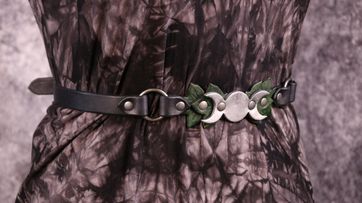 Basic Witch Belt in Ivy – Foxes and Ravens